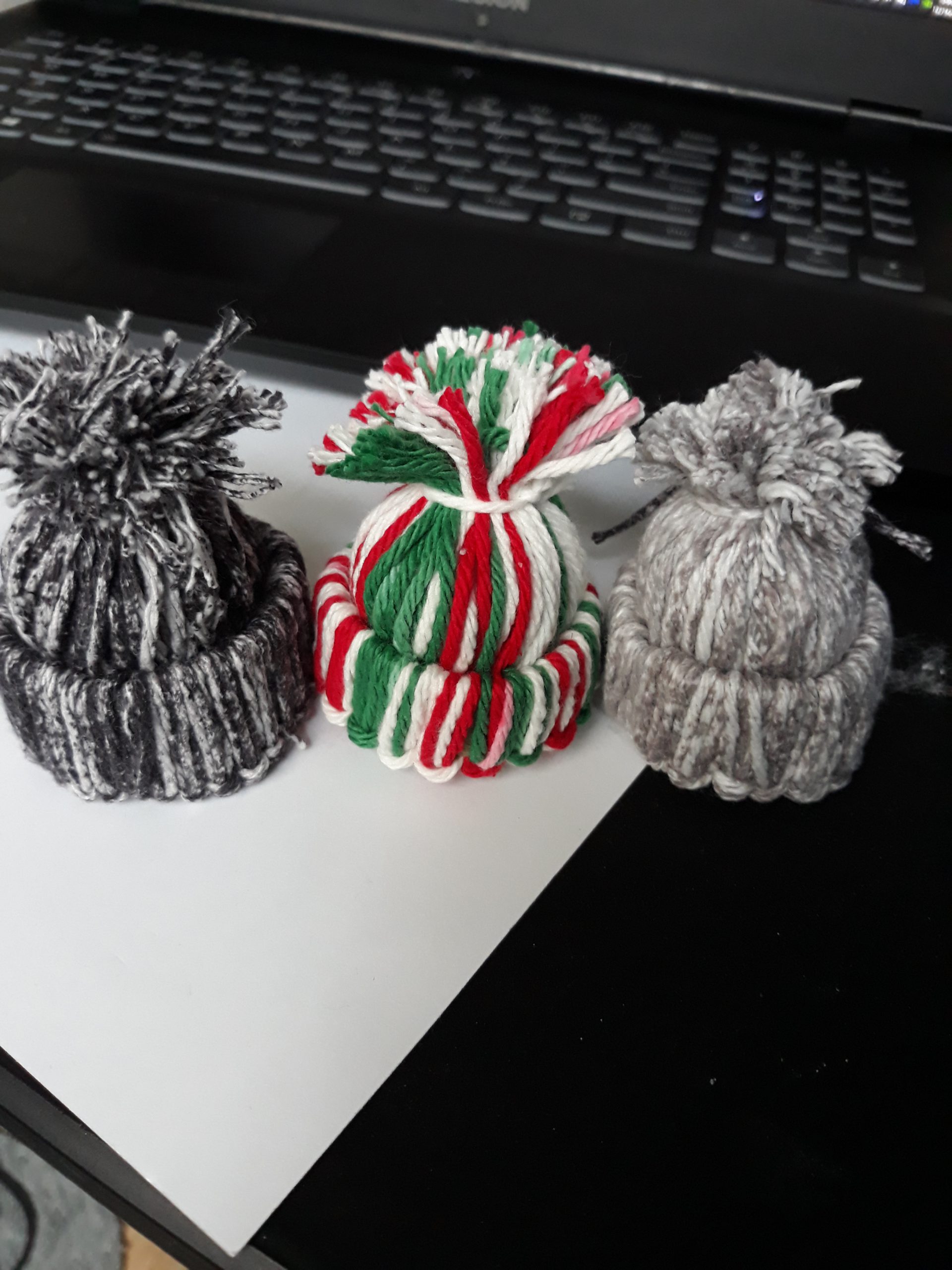 Mini Yarn Hats Craft - Blog Encounters